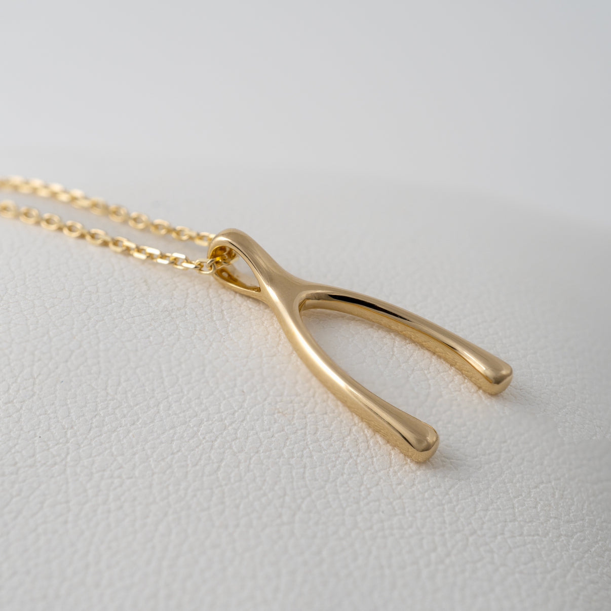 9ct Gold Wishbone Necklace | Symbolic Gift of Luck & Hope